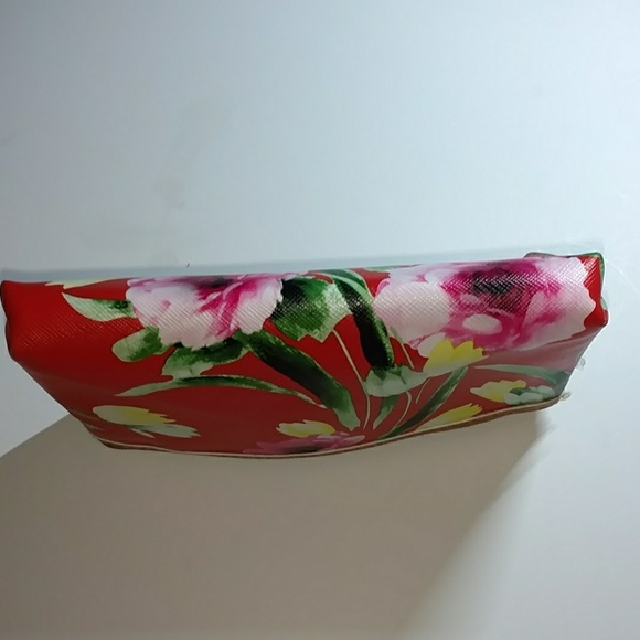 Kenneth Cole Reaction | Bags | Kenneth Cole Reaction Cosmetic Bag ...